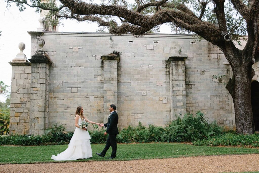 Ancient Spanish Monastery Wedding Guide - Carolina Guzik Photography
