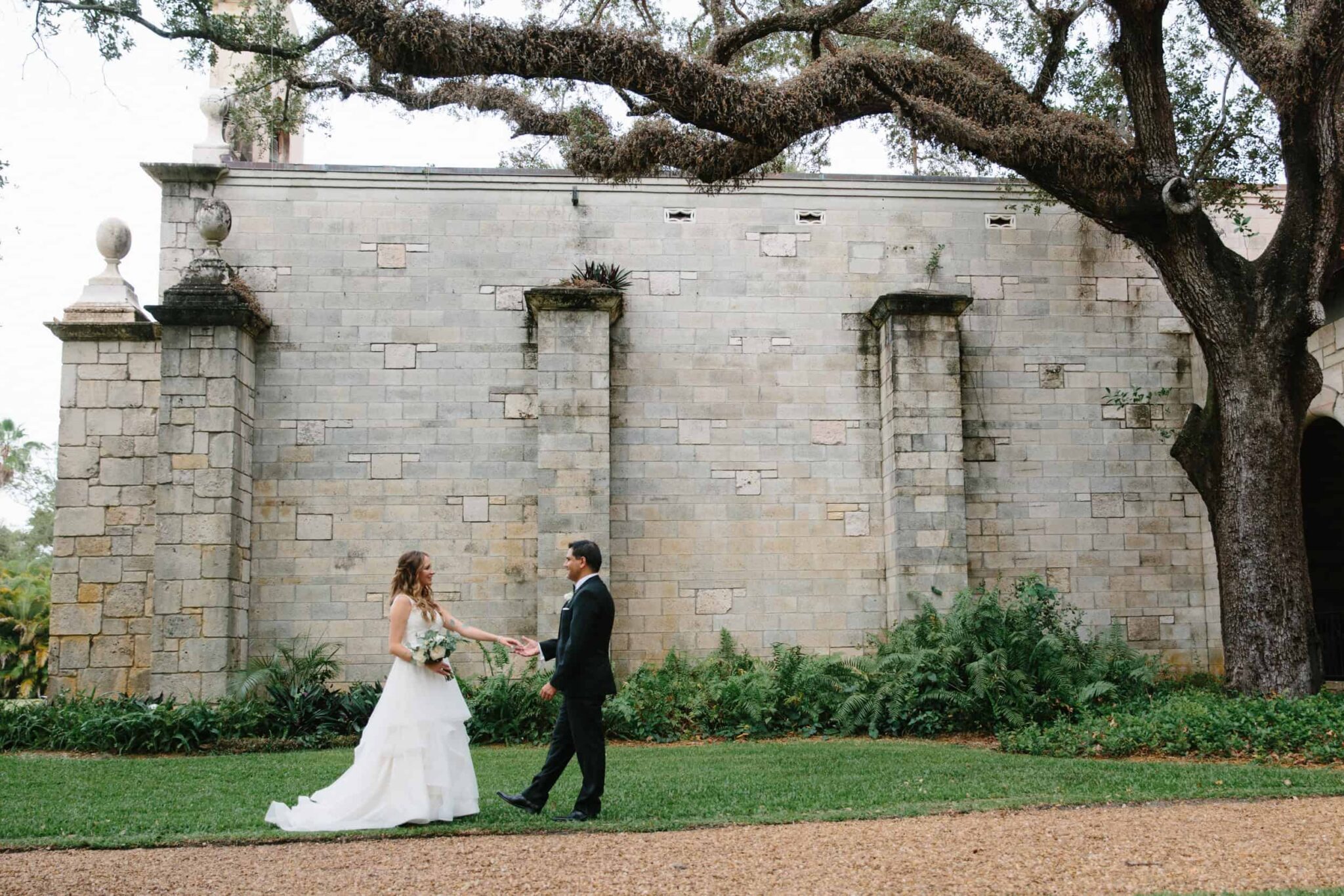 Ancient Spanish Monastery Wedding Guide - Carolina Guzik Photography
